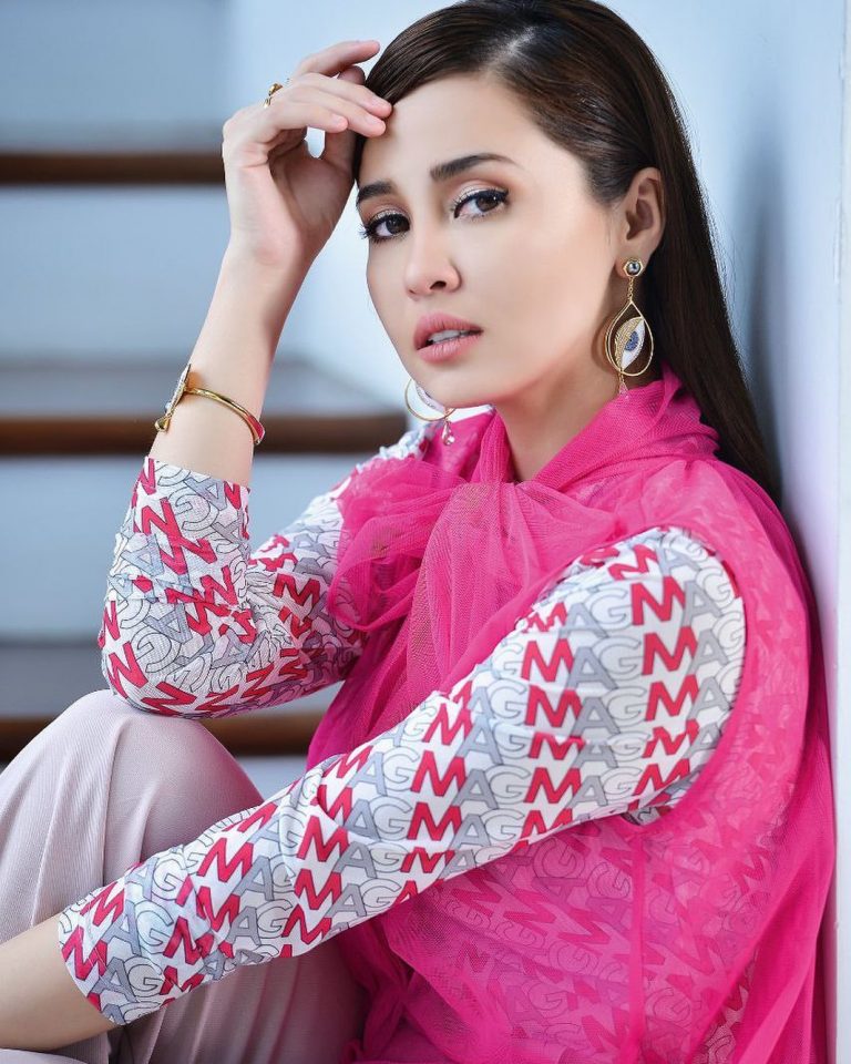 Emma Maembong Kahwin Kerabat Diraja Februari 2020, Bakal Suami Kacak ...