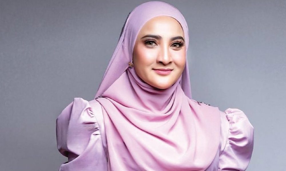 Azza Elite Berang Nama Disalah Guna Jadi Ejen “Sugar Mummy”