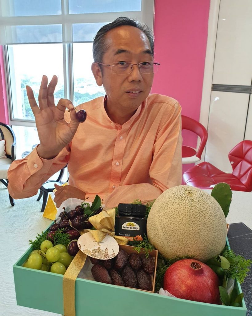 Kongsi Gambar Cucu Pertama, Penerbit David Teo Dah Bergelar Datuk