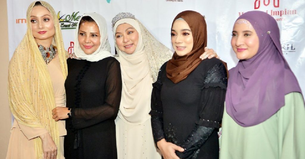 Gelagat Joey Tiba-Tiba Muncul Waktu Watie Rakam Video Buat Ramai Terhibur