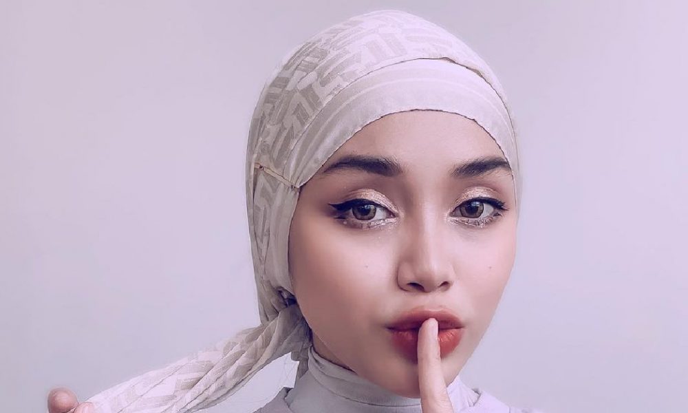 “Ada Yang Ingat Saya Angelina Jolie..” – Bunga Is Me ‘Pening’ Disamakan ...