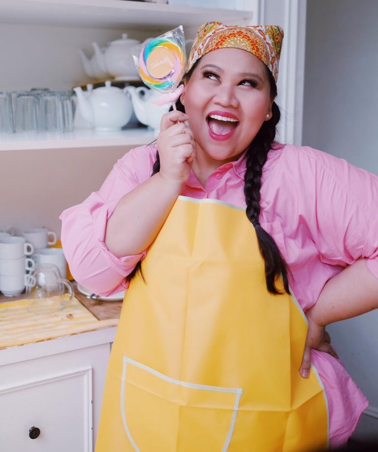 Kini Jadi Penyampai Radio Era FM, Sherry Alhadad Akui Fikir Panjang ...