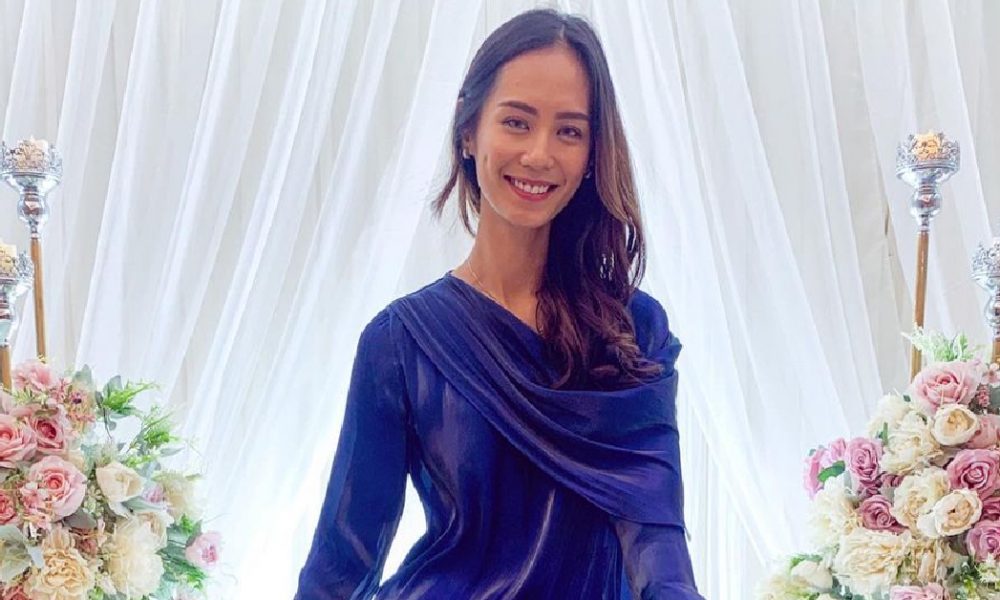 (TAHNIAH) Eleena Sui Timang Cahaya Mata Sulung, Syukur Suami Sempat ...