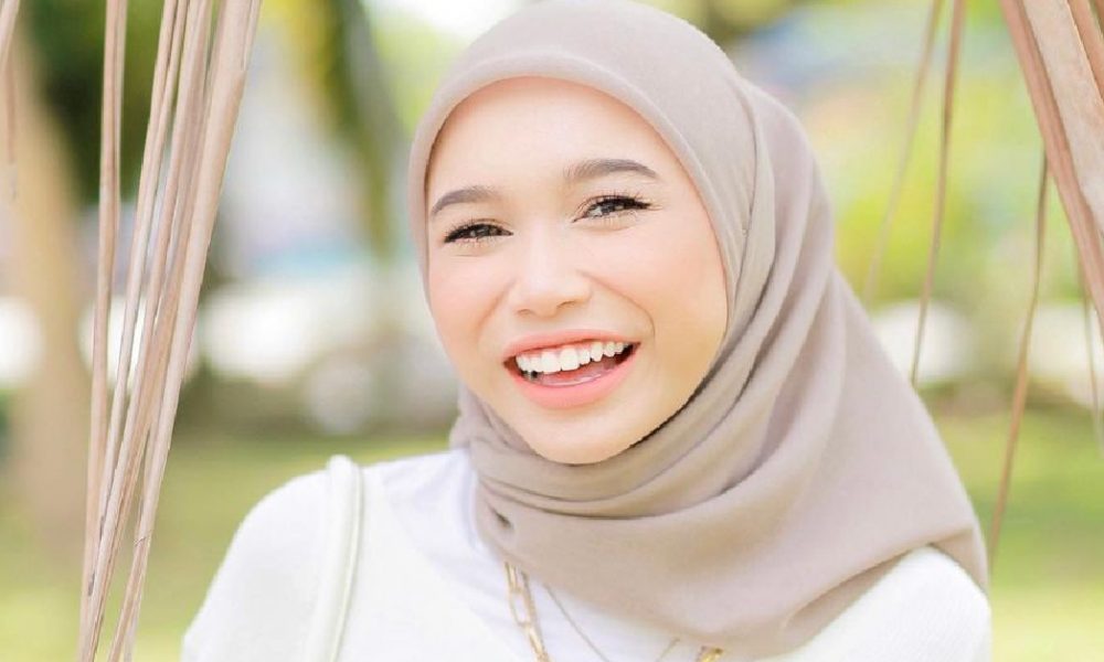 Gara-Gara Komen Mengenai Artis K-Pop, Instagram Iman Troye Hampir Lenyap