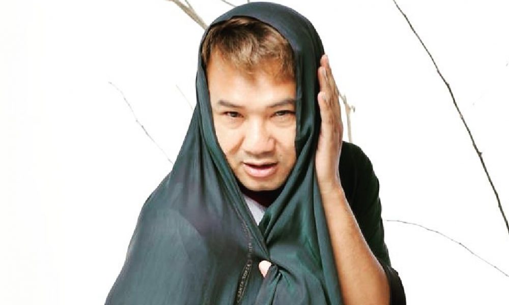 Kelly Azman dikritik netizen tak reti jadi juri. Kelly Azman juri All ...