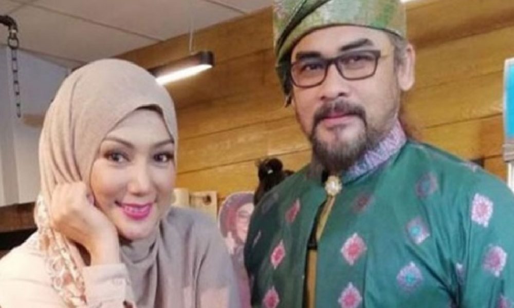 Erra Fazira Puji Datuk Awie Berambut Pendek, Peminat Terkenang Kisah ...