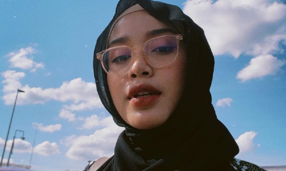 Baru 21 Tahun, Bunga Isme Dah Berjaya Miliki Rumah Sendiri