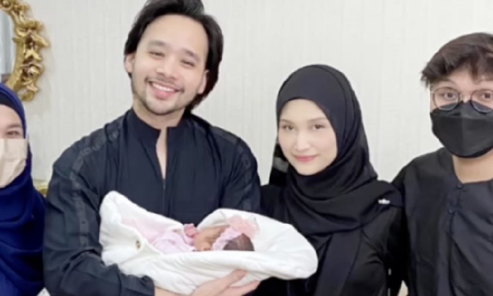 Majlis Cukur Jambul Ana Nayla Meriah, Ayda Jebat Dan Nabil Mohon Doa ...