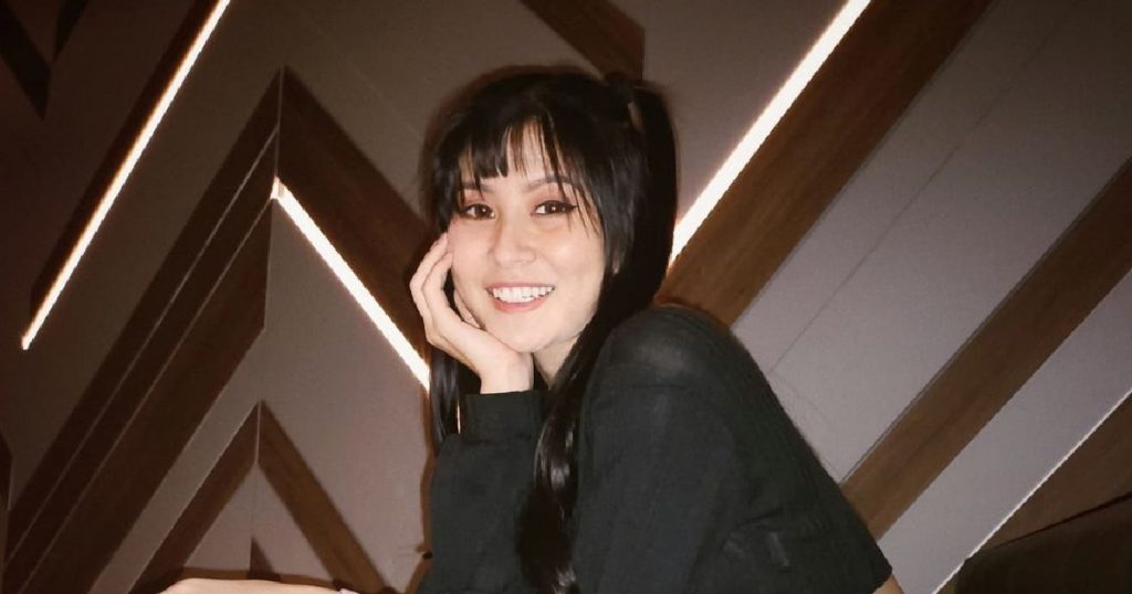 Aksi Ganas Elizabeth Tan Jadi Perhatian, Netizen Rela Jadi Pokok Pisang