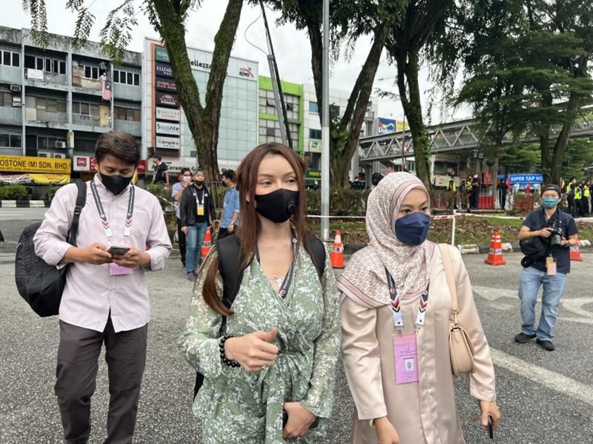 cleo 4 | Beautifulnara -Terkini dan Sensasi