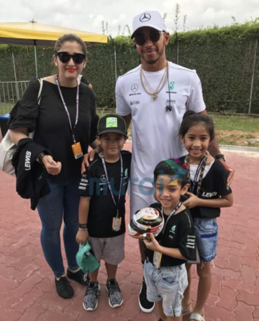 #Hiburan: (FOTO) Lama Menghilang Dari Dunia Hiburan, Ini ‘Update ...