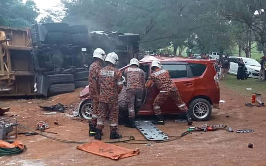 “Tak Terlintas Saya Akan Jadi Anak Yatim Piatu Sekelip Mata” – Anak Sulung Mangsa Kemalangan ...
