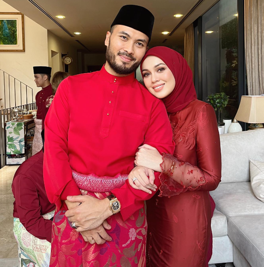 Uqasha Kongsi Foto Ahli Keluarga, Nelydia Senrose Sudah Tidak Lagi ...