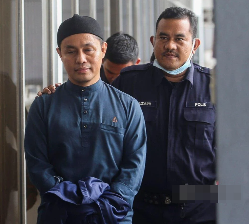 Kes Amang Seksual Remaja Lelaki 17 Tahun, PU Azman Dijatuhkan Hukuman ...