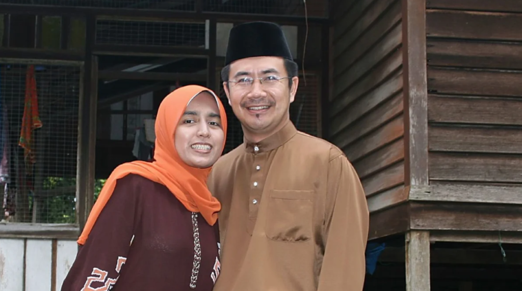 Ibu Bapa Mangsa Nahas UiTM Dungun Patah Balik, Dalam Perjalanan Ke Mekah Untuk Tunai Umrah