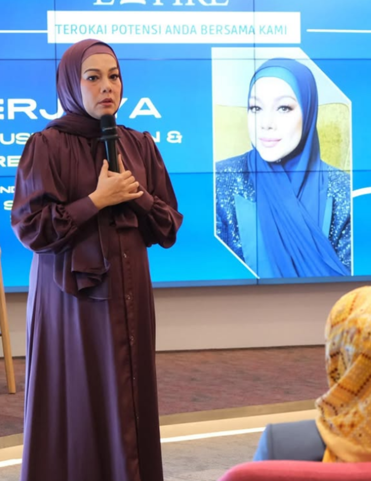 “Artis Bukan Tak Bijak, Tapi…” – Sharifah Shahirah Akui Perincian Dalam Kontrak Ada Masanya ...