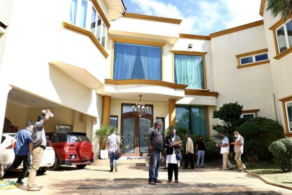 Tahun 2025 Masih Tiada Pemilik Baru, Banglo Sajat Jatuh Harga Lagi Ke ...