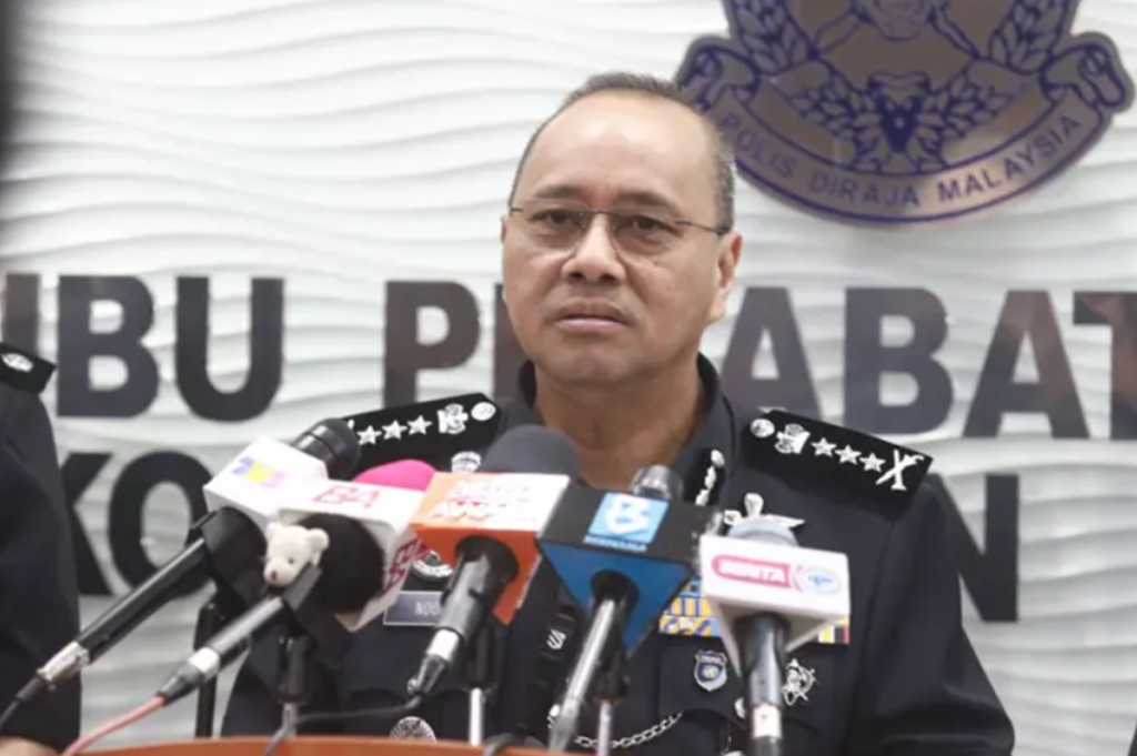 Suami Isteri Dicekup Bersama RM1.2 Juta Dadah, Edar Sebagai Botol ...