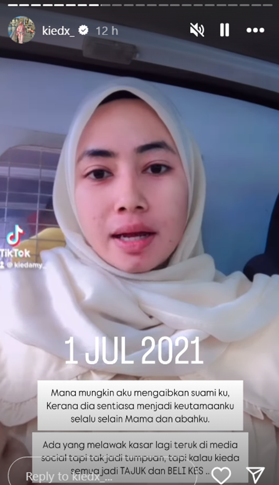 “Mana Mungkin Aku Mengaibkan Suami Ku, Ada Yang Melawak Kasar Lagi ...