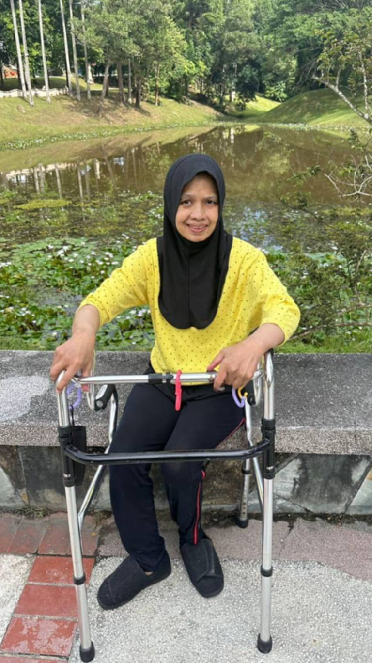 Dipersoal Baru Muncul Pertahankan Ibu, Anak Puan Afiza Tampil Beri ...